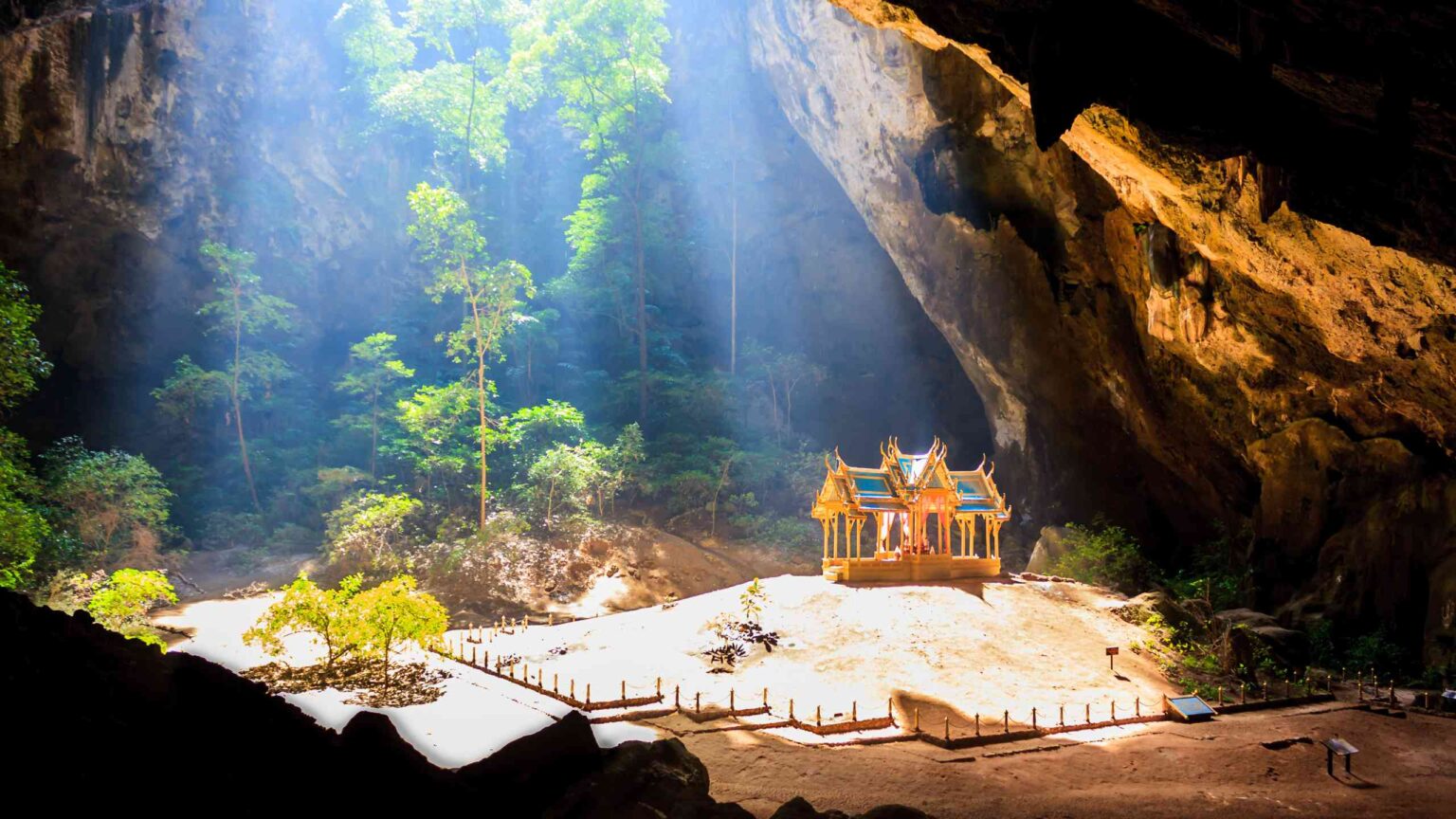Sam Roi Yod National Park | Tripseed